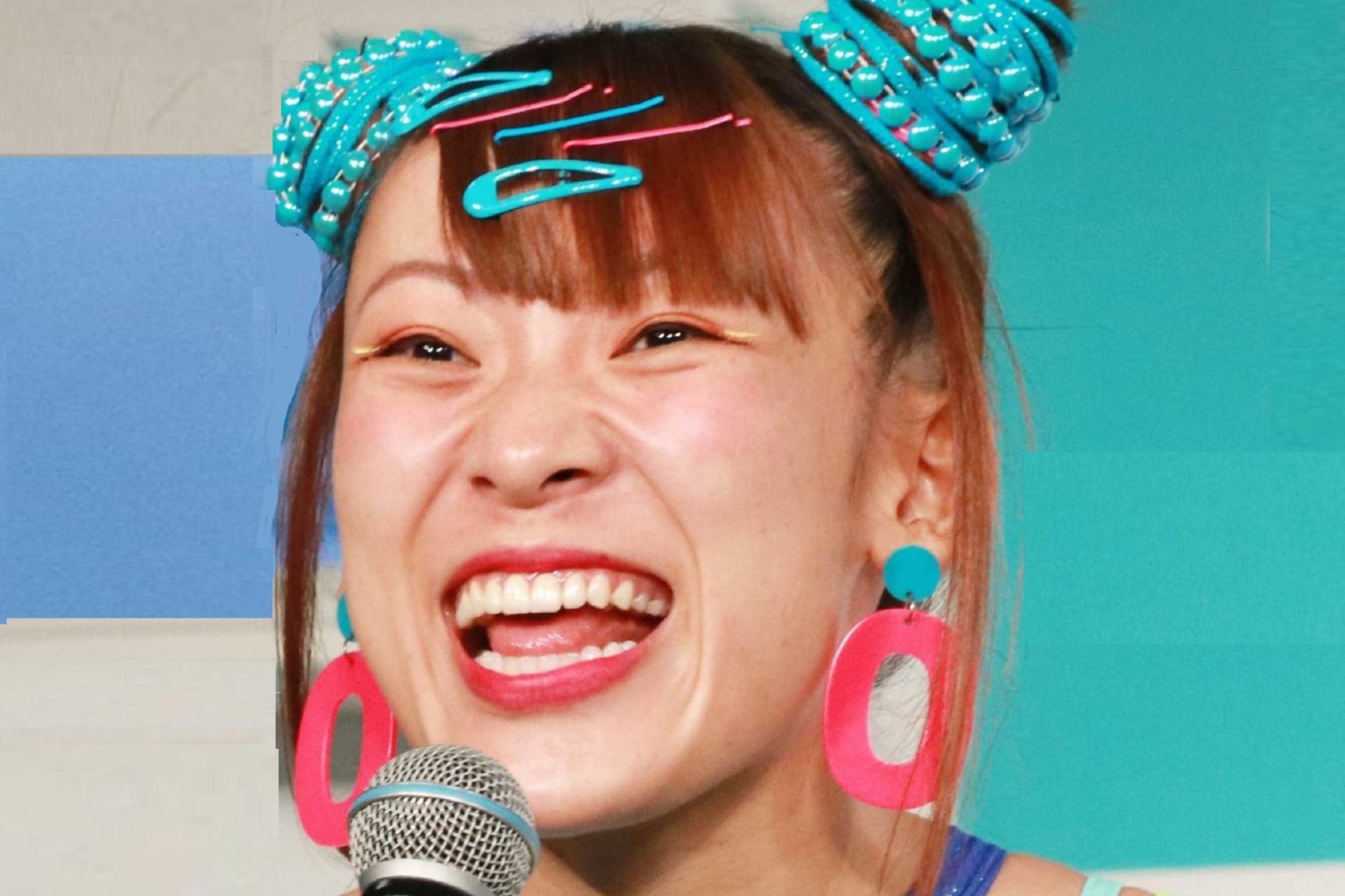 フワちゃんのビキニ動画が人気急上昇 本人は「下品な格好」と謙遜 Fumumu